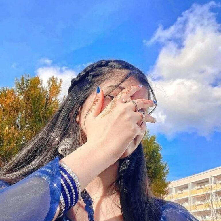 451+ Best Stylish Cute Girls Pic for Dp 2024