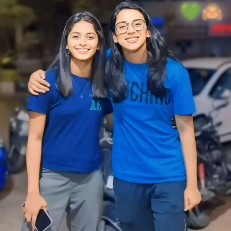 451+ Best Stylish Cute Girls Pic for Dp 2024